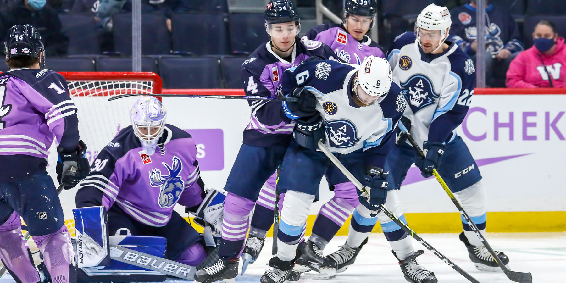 Ads Get First Road Win - Milwaukee Admirals