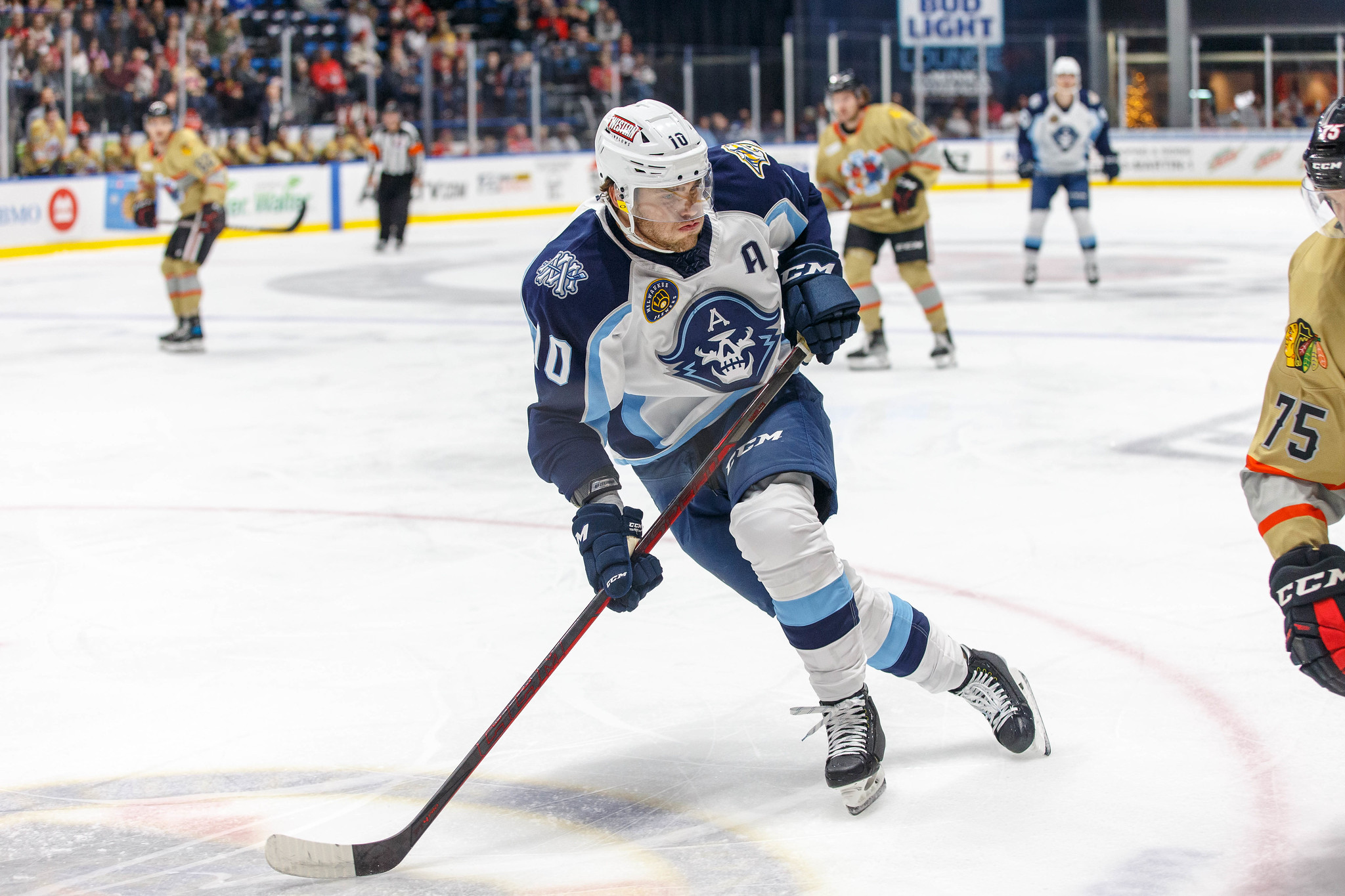 Admirals Fall Short to IceHogs - Milwaukee Admirals