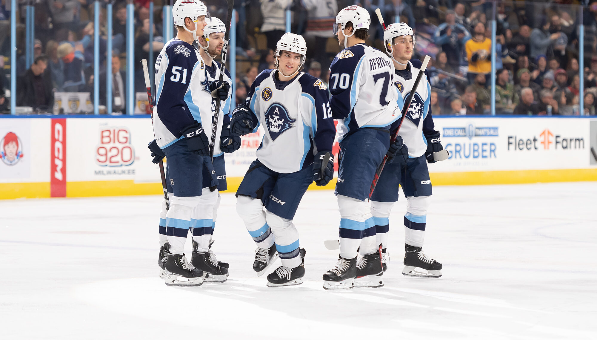 Ads Get Seven from Nashville - Milwaukee Admirals