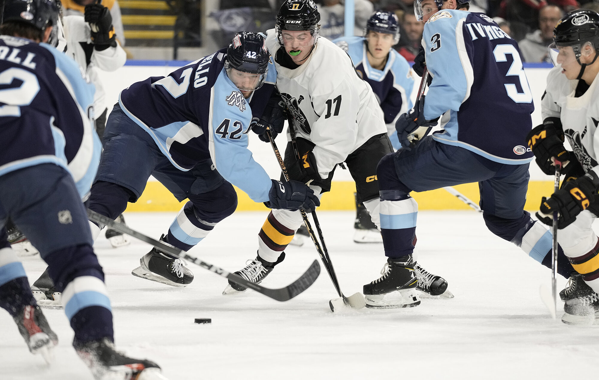 Ads Get Pre-Season Win - Milwaukee Admirals
