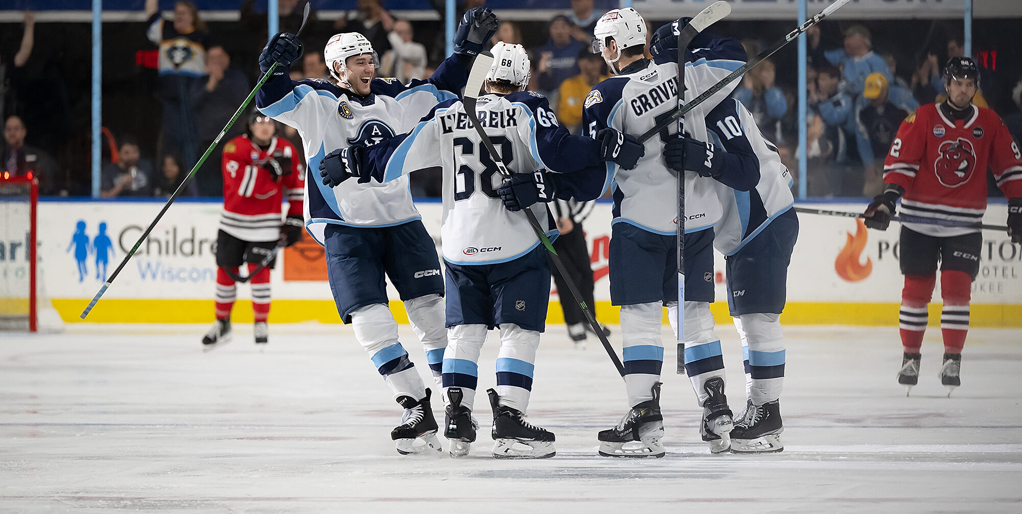 Ads Look for 11 in a Row - Milwaukee Admirals
