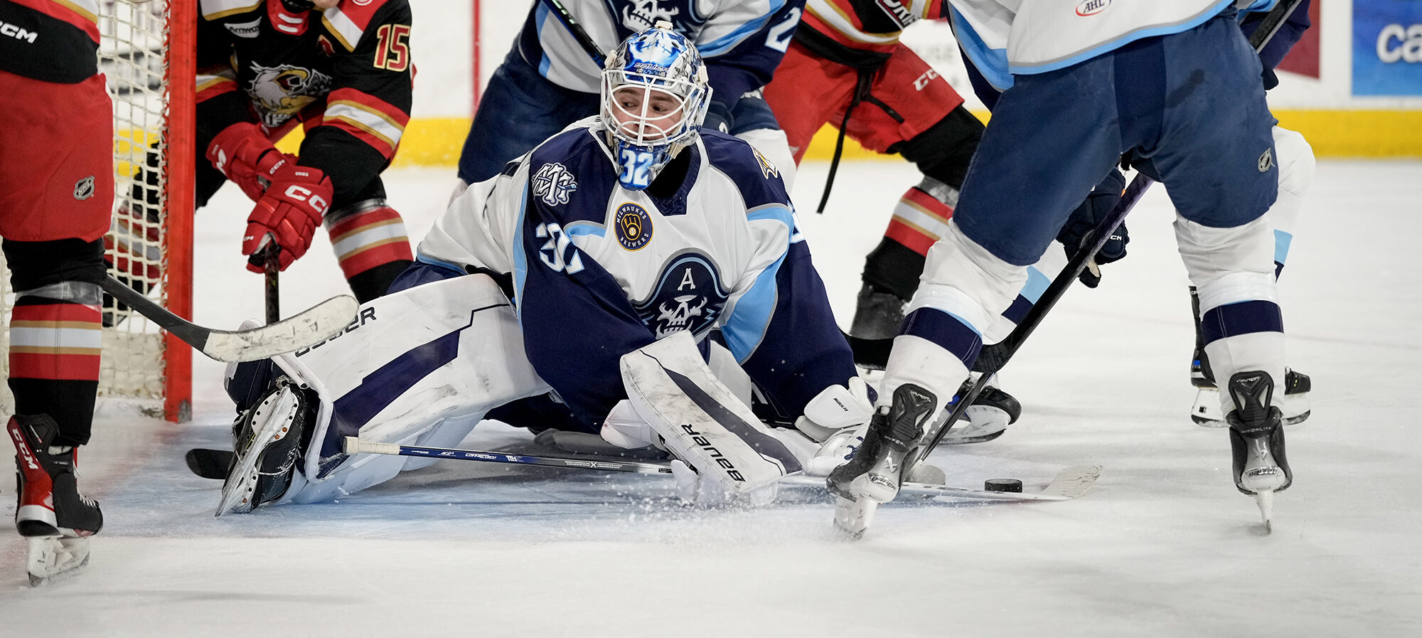 Murray, Ads Stifle Griffins - Milwaukee Admirals