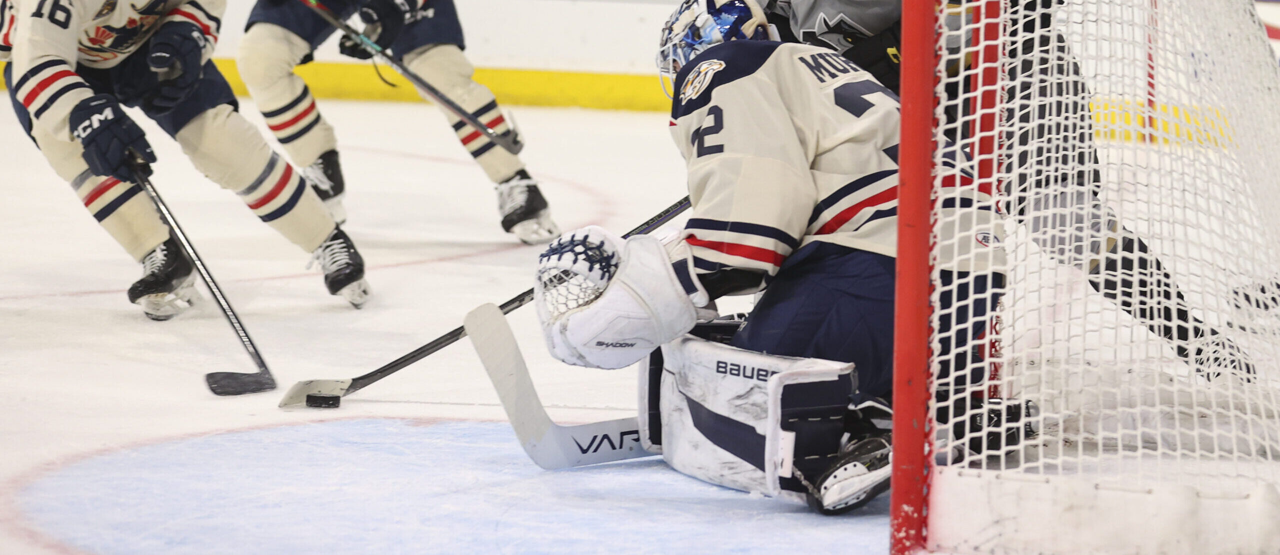 Murray, Ads Hold Off Silver Knights - Milwaukee Admirals